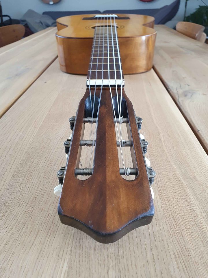 Klira Kessler-boy - Guitargaragen